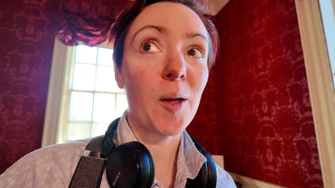 This Countess Escaped A Kidnapping, And You Can Snoop Around Her House ...